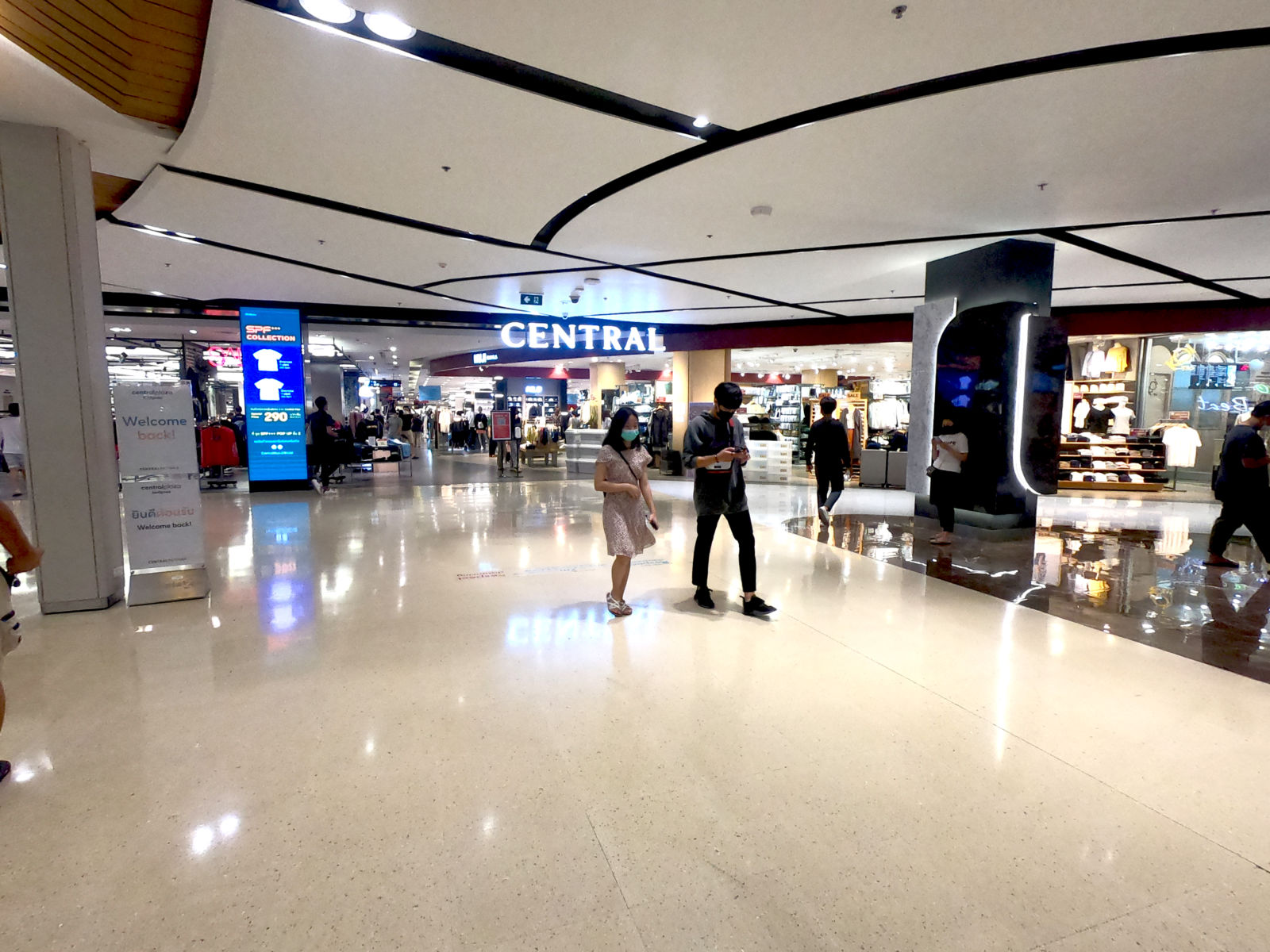 Central Plaza Ladprao Bangkok Hotel - Miracle Grand Convention Hotel