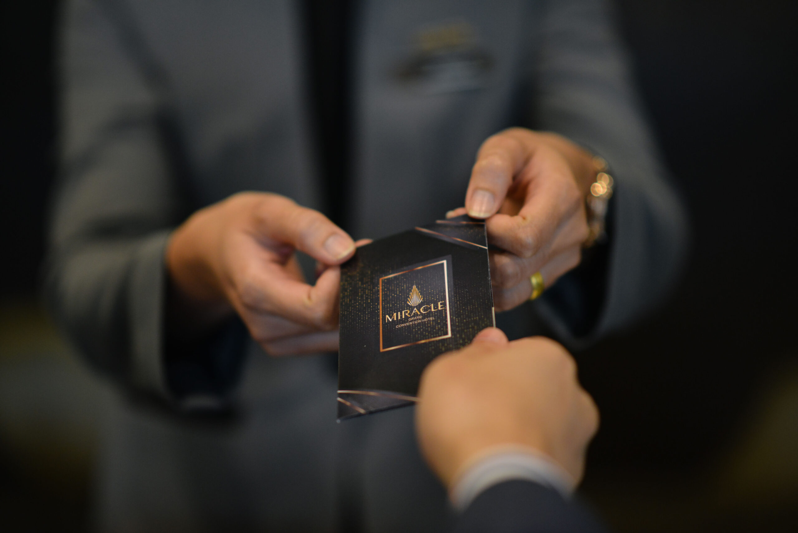 Contact us Bangkok Hotel - Miracle Grand Convention Hotel